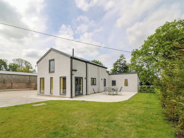 Muddy Udders Dairy, Pet Friendly, With A Garden In Halwill Junction - Okehampton