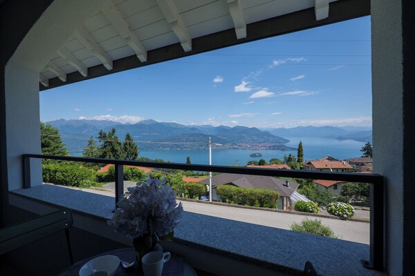 3½-room Corner Apartment With 2 Balconies And Communal Garden - Stresa
