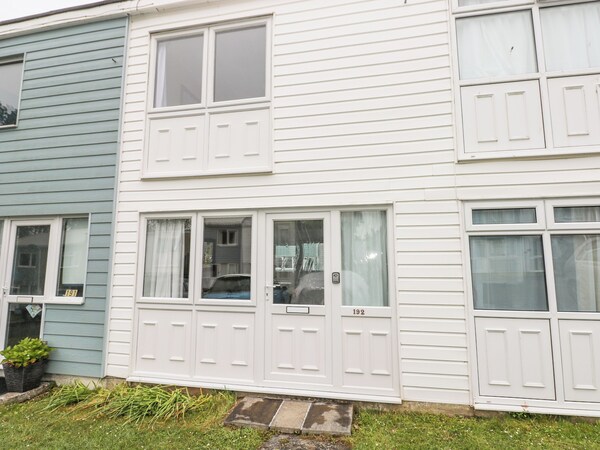 The Chalet, Family Friendly, Country Holiday Cottage In Lamphey - Barafundle Bay
