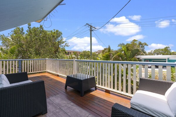 The Sand Ranch - Family Beach House - Bribie Island