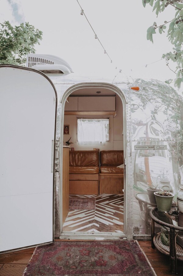 Margaux The Vintage Airstream - Portland's Glamping Garden Oasis - Centennial - Portland