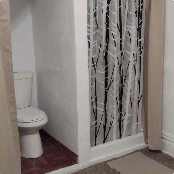 \Ngreat Apartment Minutes From Downtown Pittsburgh! Hassle Free Check-in & Wi-fi. - Monroeville, PA