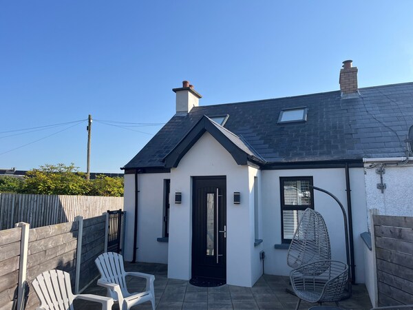 3 Bedrooms - 6 Guests - Fireplace - Near Beach - Buncrana