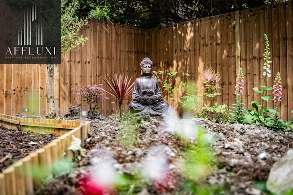 Ironbridge Hot Tub Retreat - Sleeps 10 - Ironbridge
