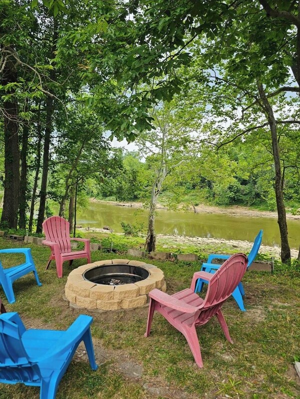 The Overlook.  Cozy 1-bedroom On The Banks Of The Beautiful White River - Indiana