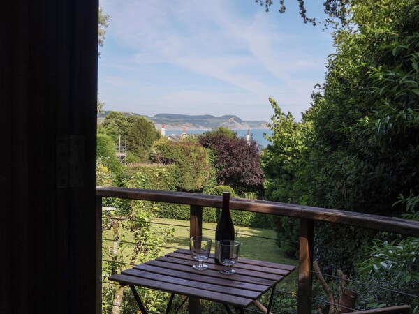 The Bothy, Romantic, Character Holiday Cottage In Lyme Regis - Lyme Regis