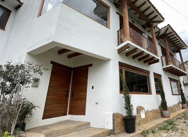 Beautiful Apartment Super Close To The Main Square - Villa Carmesí - Villa de Leyva
