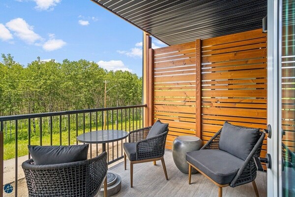 2 Bed/2 Bath Sparrowhawk Resort-sleeps 6 - Alberta