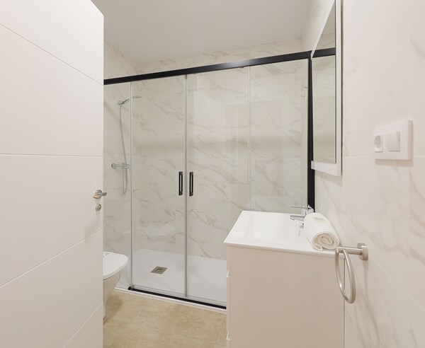 644c3 Apartamentos Aptio - Oviedo