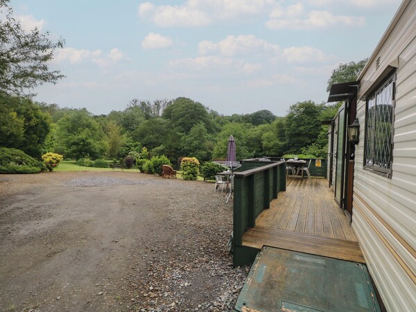 Lazy Trout Caravan, Country Holiday Cottage In Narberth - Amroth