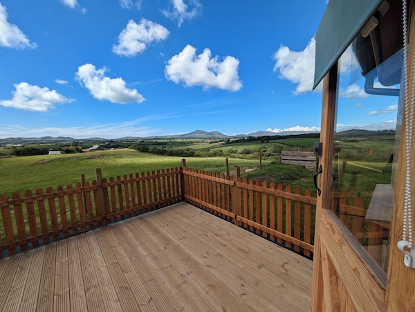 Hafan Gelli Sheperds Hut - Tudwal, Pet Friendly In Pwllheli - Llŷn Peninsula