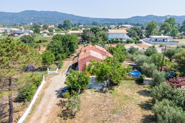 Holiday Home 'House Konstantinos' With Private Pool, Wi-fi And Air Conditioning - Krf