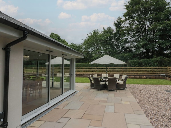 Heather's Cottage, Family Friendly, Luxury Holiday Cottage In Dalston - Carlisle