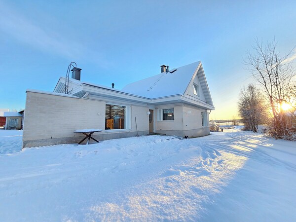 Authentic Arctic Villa At The River Delta In Rovaniemi - Rovaniemi