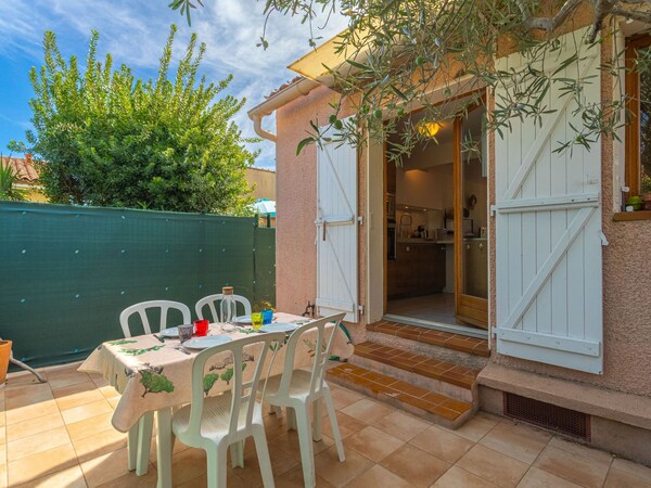 Les Mimosanes By Interhome - Île du Levant