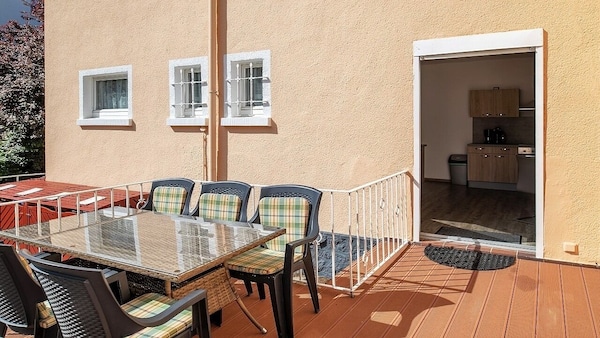 Vacation Home For 14 Guests With 210m² In Daun (265991) - Daun