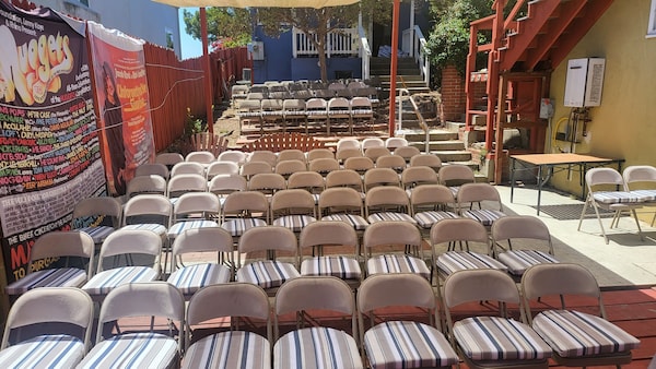 A Quiet, Super Comfortable Boho Retreat In Artist-friendly Eagle Rock. - Pasadena, CA