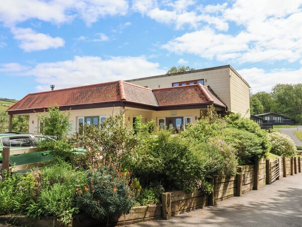 23 Manleigh Park, Pet Friendly, With A Garden In Combe Martin - Combe Martin Bay