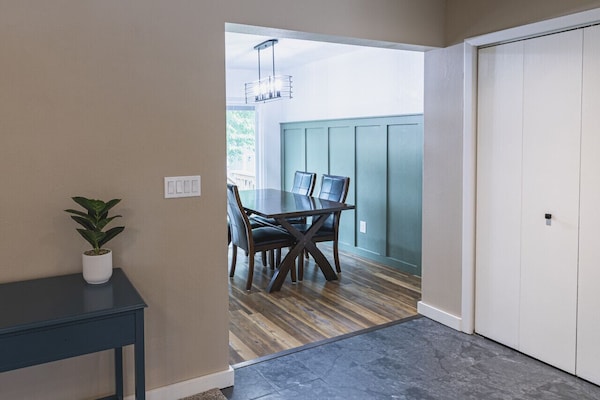 Quiet Neighborhood | Pet Friendly | 2 Bed 1 Bath - Sioux Falls, SD