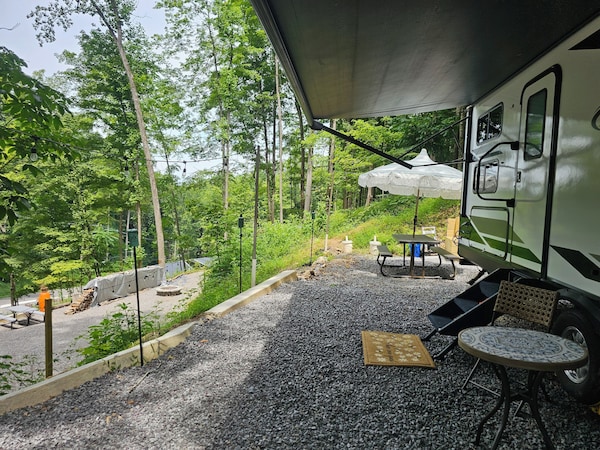 Cozy Travel Trailer With Ac And Lake Access To Beautiful Norris Lake - Norris Lake, TN