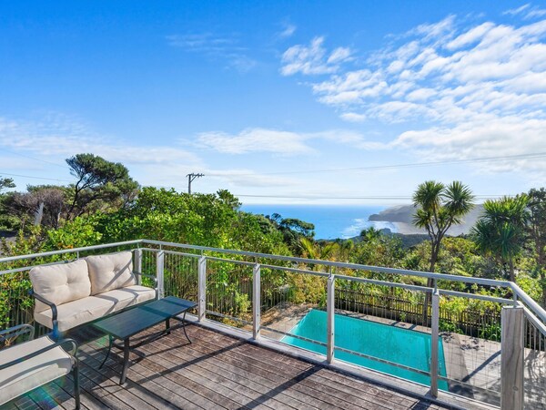 Piha Pool Oasis - Auckland