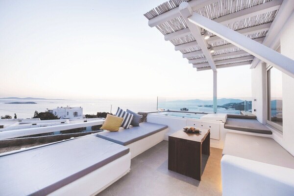 Elegant Suite/outdoor Jacuzzi Breakfast Incl. - Mykonos Region