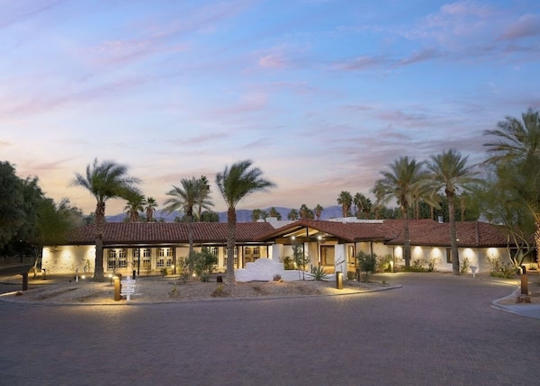 Superior Corner Room, La Casa Del Zorro, Desert Resort, High-end Spa Treatments - Borrego Springs, CA
