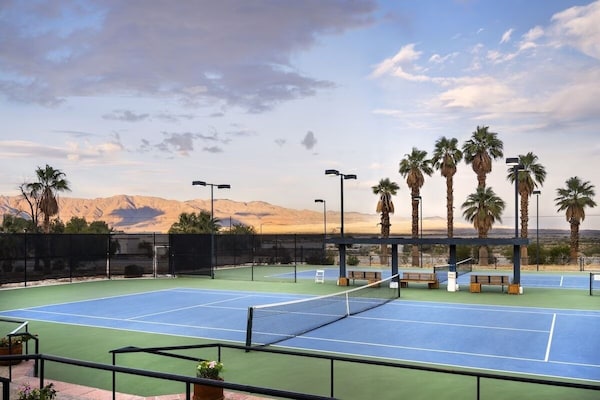 Family Retreat: Cozy Resort With 5 Pools & Adventure Sports On-site - Borrego Springs, CA