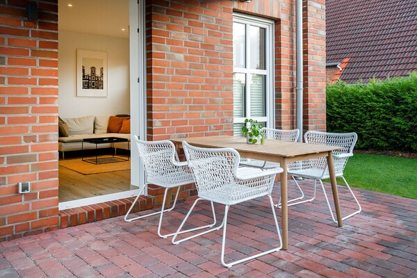 Dieknüst - Moderne Und Frische Ferienwohnung Für Erholsame Urlaubstage - Norden