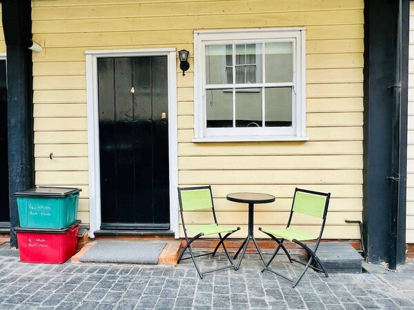 Characterful & Cosy Cottage In Central Manningtree - Essex