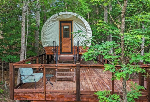 Glamping In Luxury Wagon/ac/king - Sevierville, TN