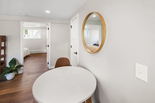 The King Suite | Mid Century & Spacious - Sioux Falls, SD