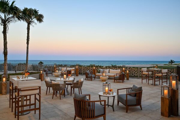 King Junior Suite, Balcony W/ Stunning View, Beach Access, Amrit Resort - West Palm Beach