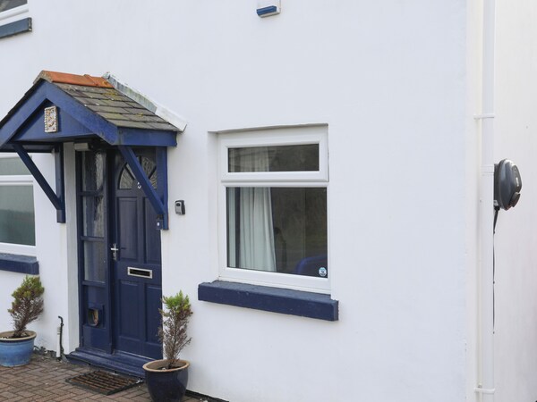 Seaside Sanctuary, Family Friendly, With A Garden In Trearddur Bay - Trearddur Bay