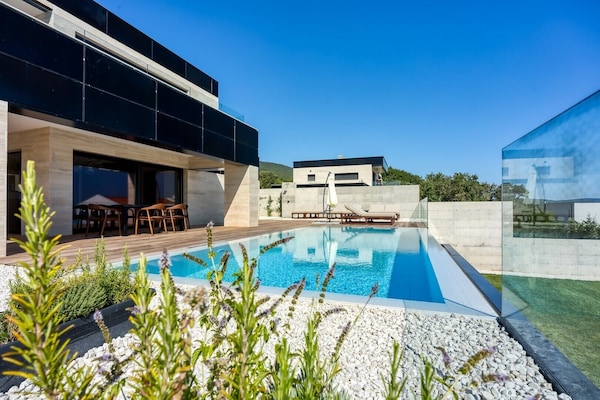 Ultra-modern Villa Unea With A Stunning Sea View - Rabac