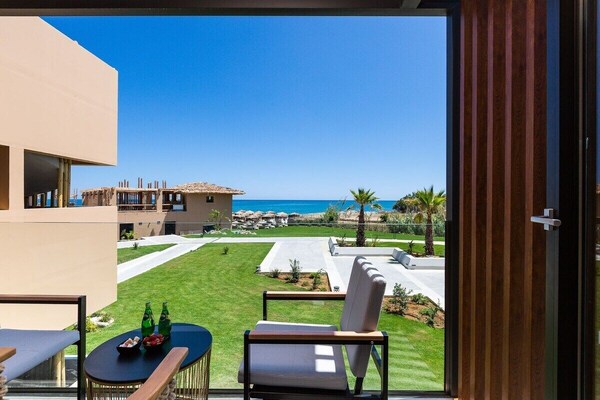 Superior Sea View Room  Balcony  Organic Touches - Crète