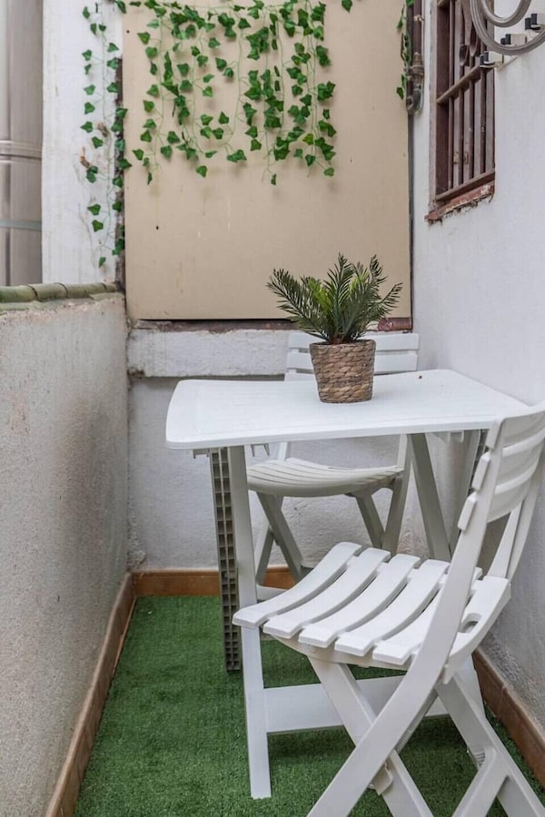 32ara1086 - Newly Refurbished 3br Flat - La Barceloneta