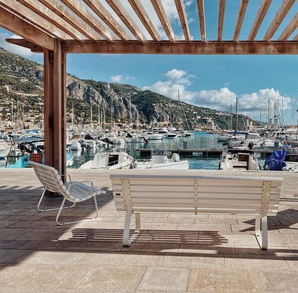 Studio With Terrace, Pool, And Parking In Menton - Menton