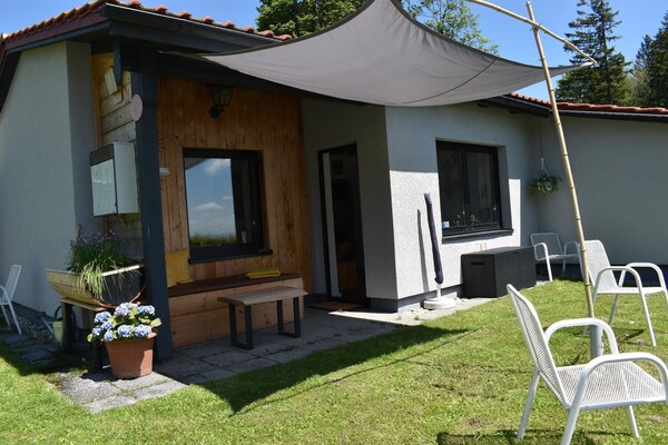 Großes Ferienhaus (70qm) Für Bis Zu 3 Personen Mit Terrasse - Bischofsmais