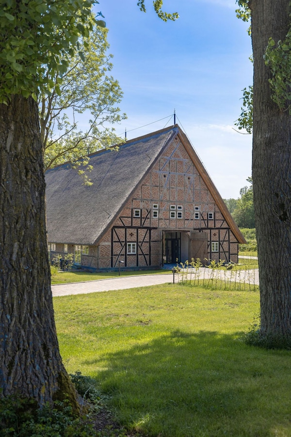 Historic Vacation Loft Near Timmendorf Beach - Lübeck