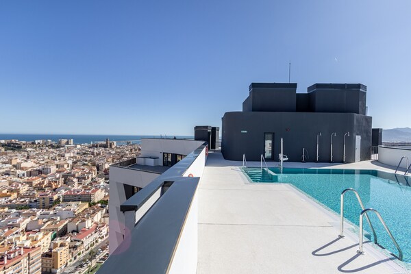 Malaga Skyline 4 Pool & Parking Free - Malaga