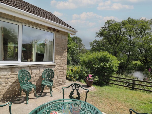 Nuthatch Cottage At Riverside Lodge, Pet Friendly In Rhayader - Rhayader
