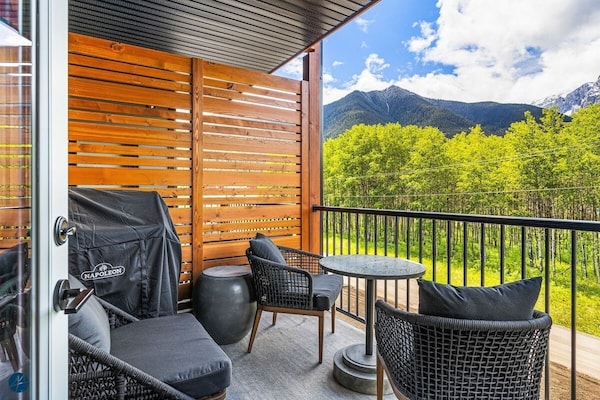 1 Bed/1 Bath Sparrowhawk (West Facing)-sleeps 4 - Canmore