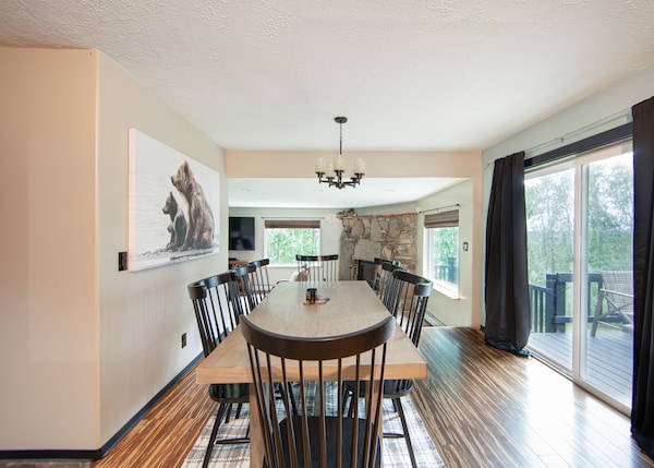 Spacious 5-bedroom House In Peaceful Fairbanks With Sauna + Spectacular Views\n - Fairbanks, AK