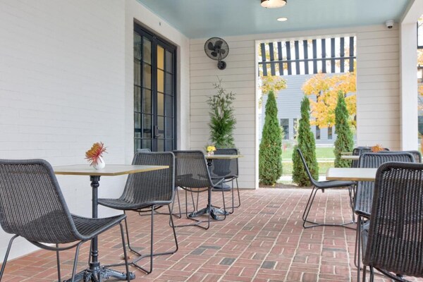 Downtown Lexington Retreat, Relaxing Room W/ Upscale Furnishings - 萊星頓市