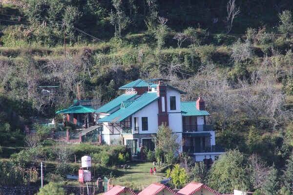 Joie De Vivre- Charming Cottage With 6 Bedrooms In Mukteshwar - Mukteshwar