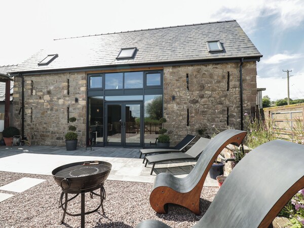 The Hay Barn, Pet Friendly, With Hot Tub In Huntley - Cotswolds