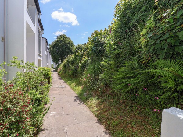 37 Tamar, Pet Friendly, With A Garden In Drakewalls - Tavistock