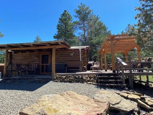 Cjs Ranch Rv And Tent Sites, With Log Cabin - Colorado