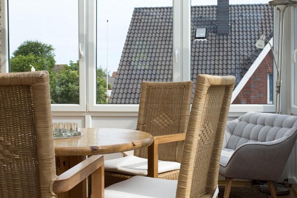 Fewo Thomas Mit Lichtdurchflutetem Wintergarten Am Ostrand Des Langeooger Dorf - Langeoog